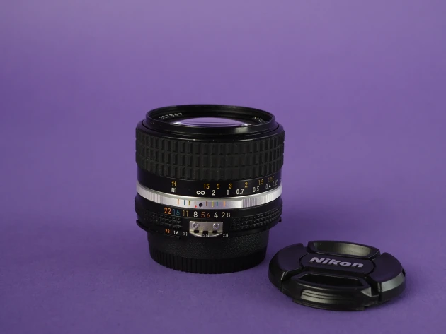Nikon F - Nikon AiS Nikkor 2,8/28mm CRC / Photohaus Clickpic